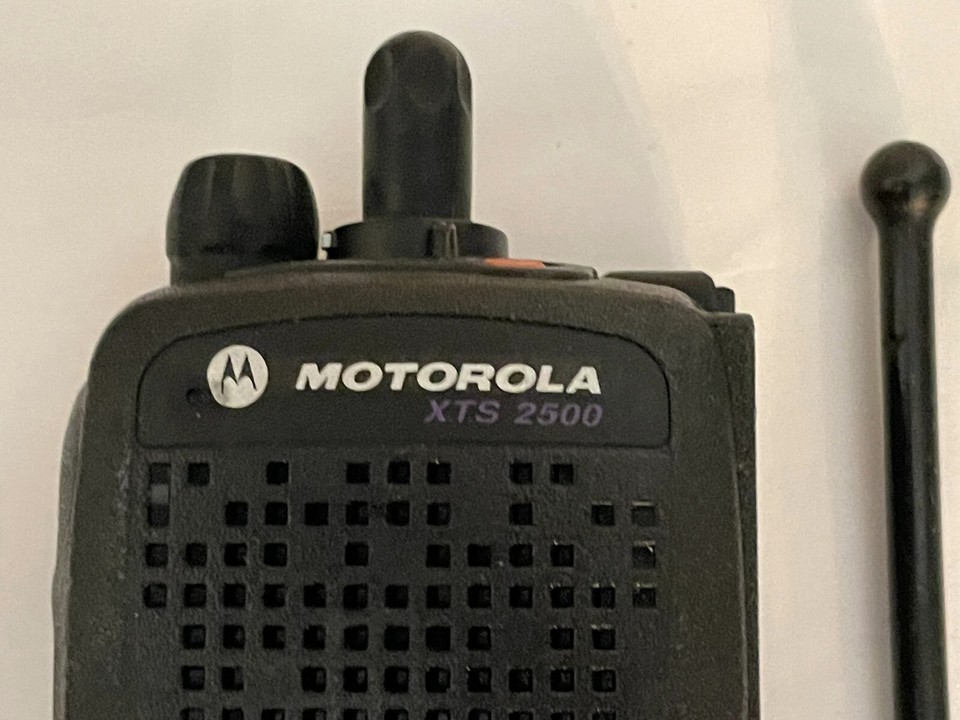 Motorola XTS2500 700/800MHz Model II P25 Radio H46UCF9PW6BN | eBay