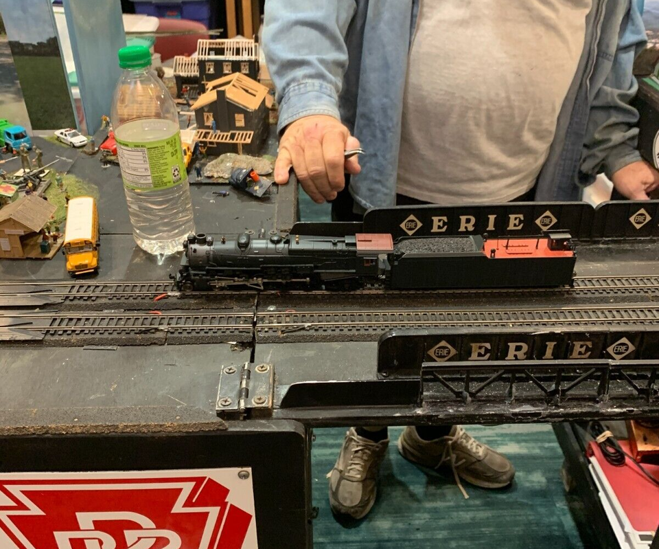 HO MODEL Railroad COMPLETE Set 10 engines (4 tandem sets) 54 cars ...