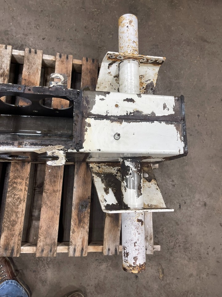 Bobcat 743 Skidsteer Loader Under Carriage Frame Chain Case | eBay