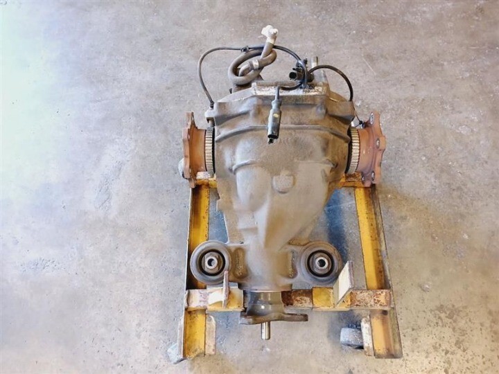 2008 INFINITI G37 Rear Axle Differential Carrier 3.692 Ratio Non ...