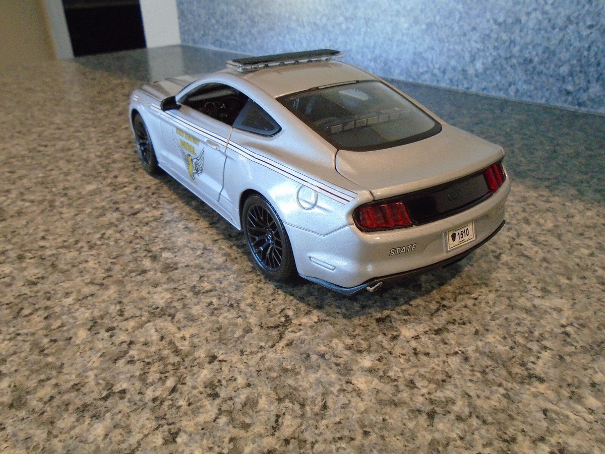 Mustang Interior Lights Flashing | Cabinets Matttroy