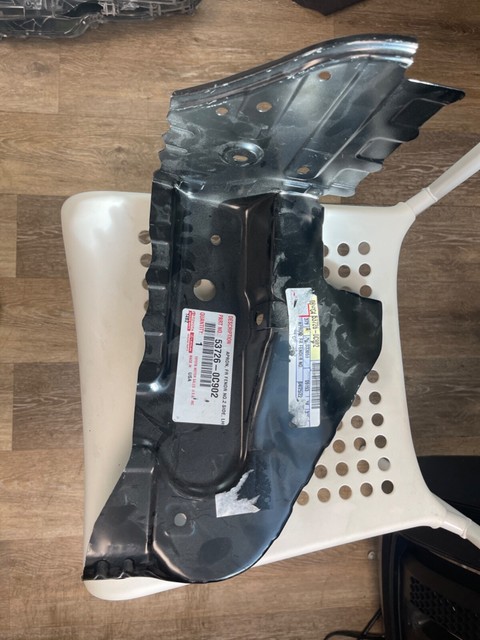 Genuine OEM Fender Apron Reinforcement for Toyota 537260C902 for sale ...