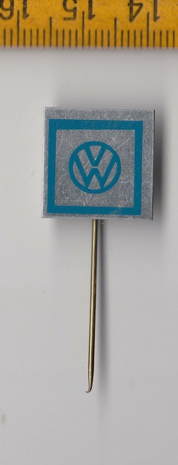Vintage VOLKSWAGEN VW pin badge Logo 1960s Beetle Van Käfer Auto ...