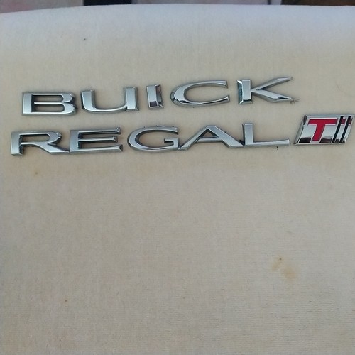 BUICK OEM REGAL LETTERING RED T TRUNK EMBLEMS | eBay