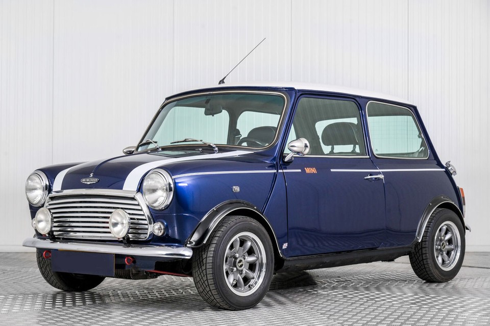 CLASSIC MINI WHEEL ARCHES WORKS SET OF 4 FIBRE GLASS ARCHES GP2 RALLY ...