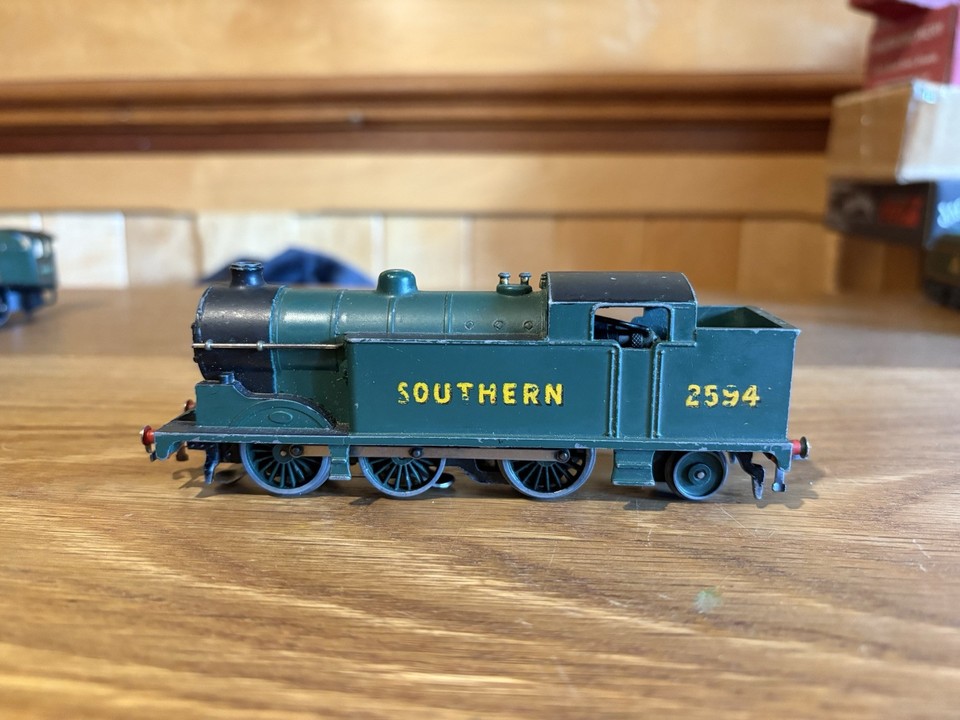 RARE HORNBY DUBLO EDL7 0-6-2 SOUTHERN N2 CLASS LOCO NO. 2594 HORSESHOE ...