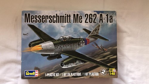 Messerschmitt Me 262 A-1a Plastic Model Kit by Revell 85-5322 2013 1:48 ...