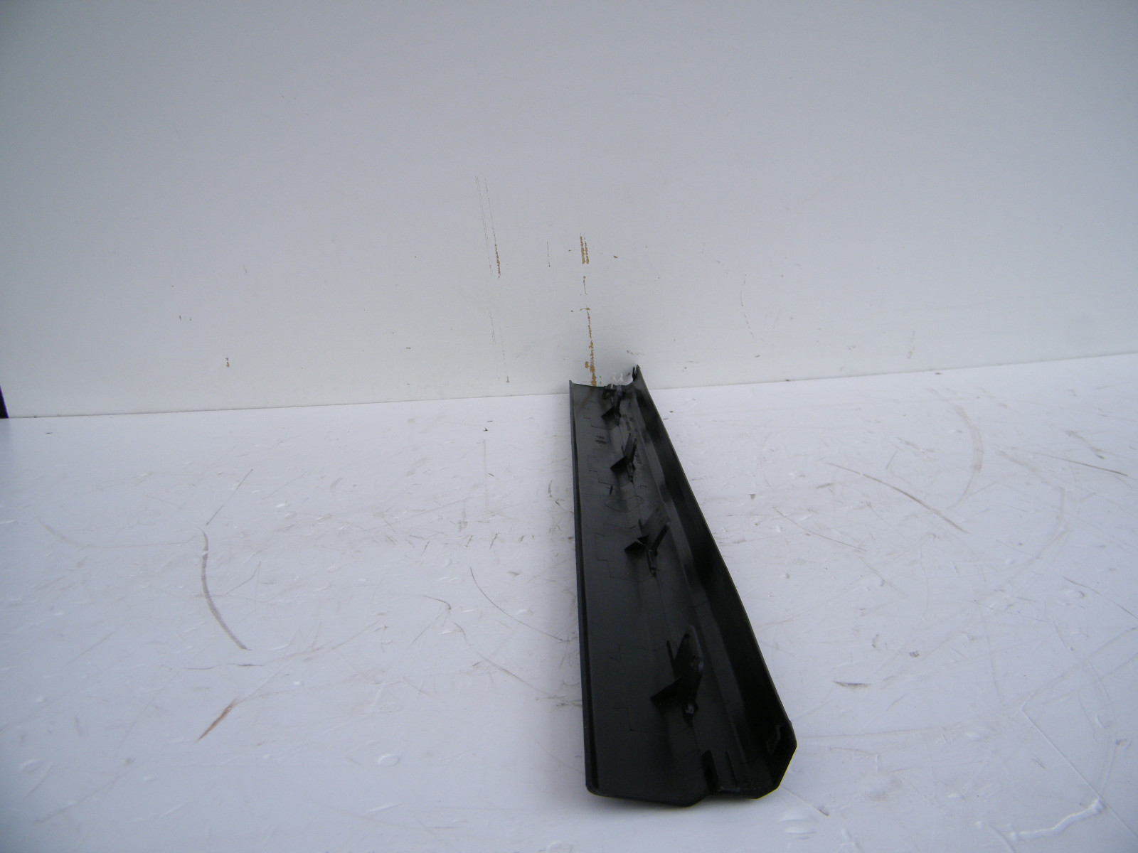 MERCEDES W212 E 2010-15 FRONT RAIL PAVEMEN RIGHT SIDE TRIM PANEL O/S ...