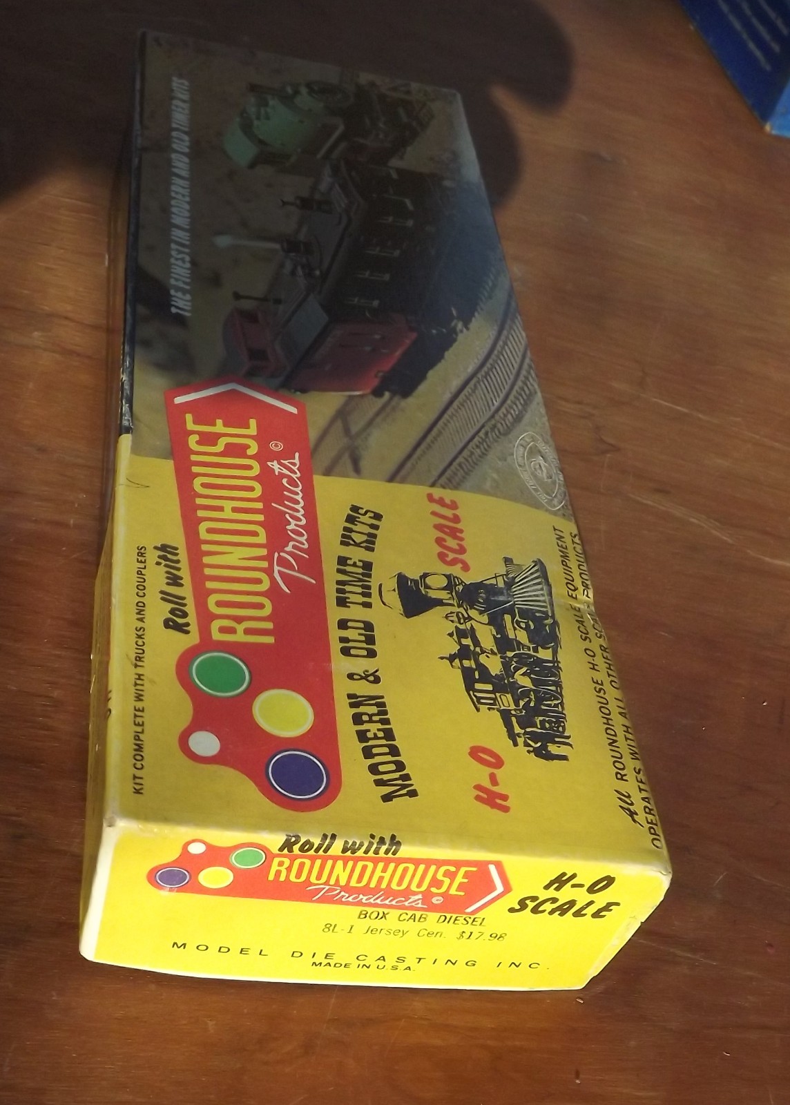 Roundhouse HO Box Cab Diesel Kit Central of New Jersey Model Die ...