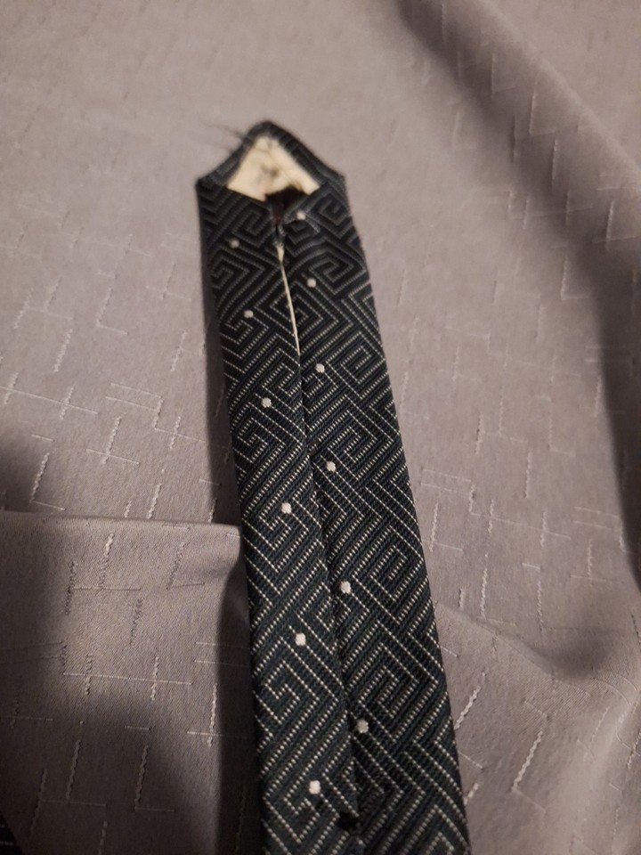 Menswear Neck Tie Alexander Julian Colours Silk Money Green Good Cond ...