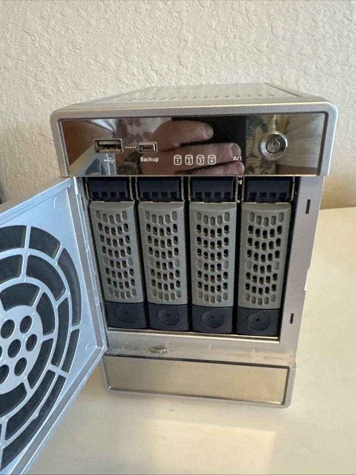 NETGEAR ReadyNAS RND4000 v3, No Drives Included | eBay