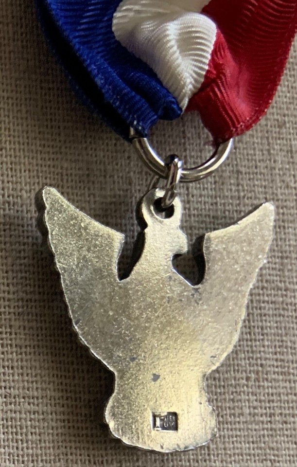 VTG 1960s EAGLE RANK Boy Scouts of America Award MEDAL BSA Honor Badge ...