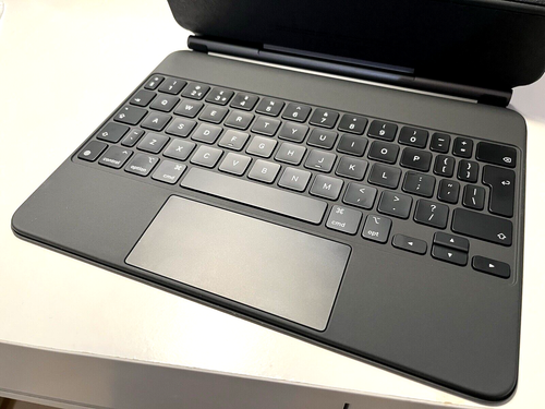 Apple Magic Keyboard for iPad Pro 11" (2nd Generation) British English ...