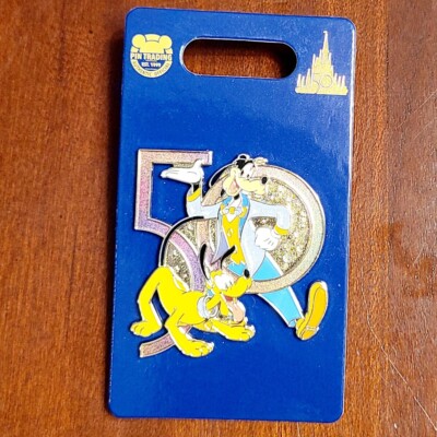 NEW 2021 Walt Disney World Parks 50th Anniversary Goofy & Pluto 50 Pin ...