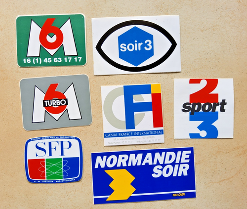 Lot 7 autocollants TF1 FR3 LaCinq A2 chaîne TV télévision vintage média ...