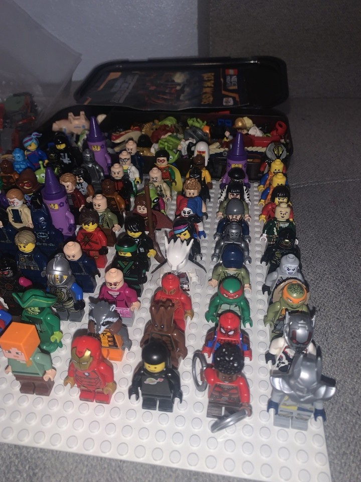 LEGO RANDOM 80+ MINIFIG LOT WITH EXTRAS | eBay