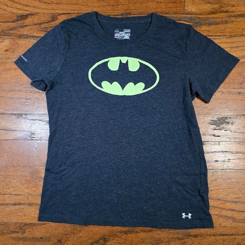 Under Armour Batman HeatGear Shirt Men’s Medium Charg… - Gem