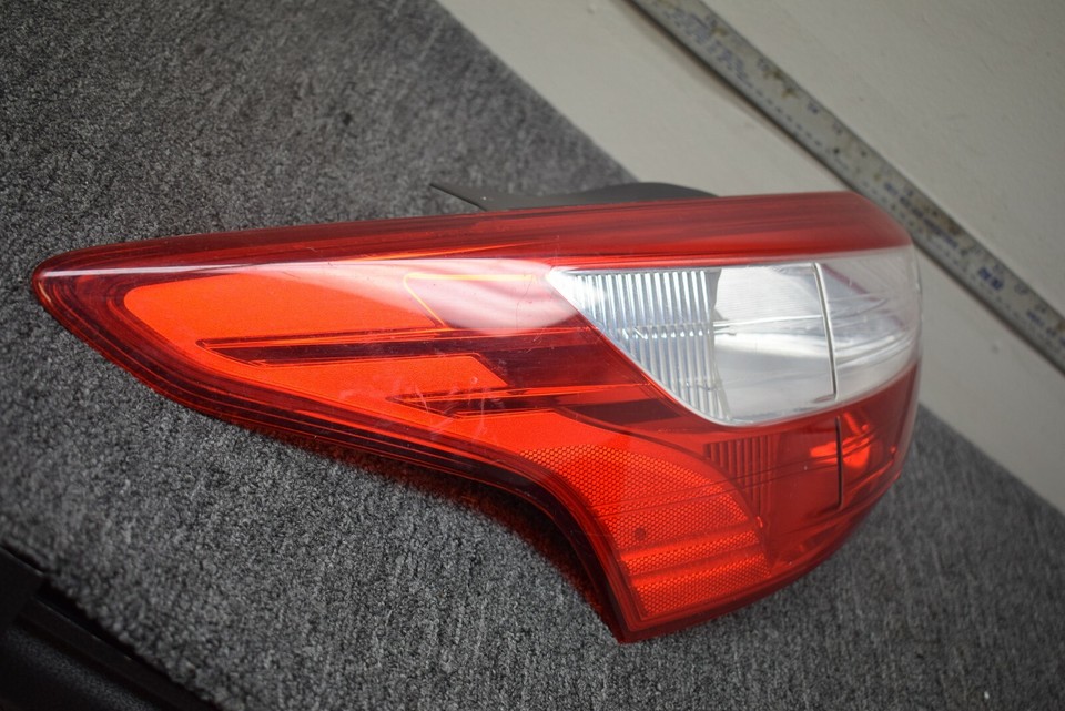 2014 FORD FOCUS TAIL LIGHT LEFT SIDE FACTORY OEM | eBay
