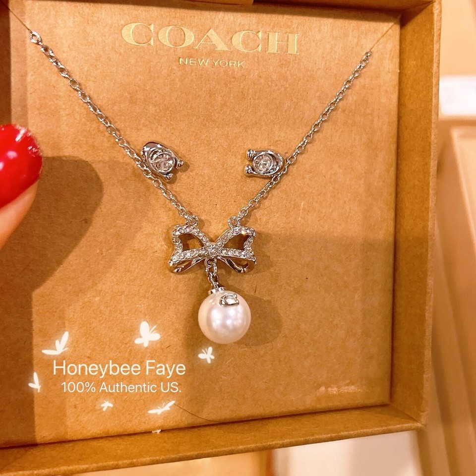 New with box COACH Bow Pearl Necklace/ Earrings Set 🎀 🎀 🎀 Holiday best ...