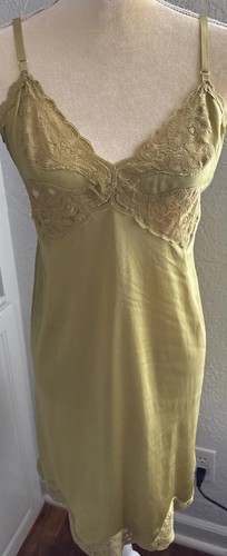 Vtg Vanity Fair Lingerie Full Slip Lace Chartreuse 34 Small Nylon ...
