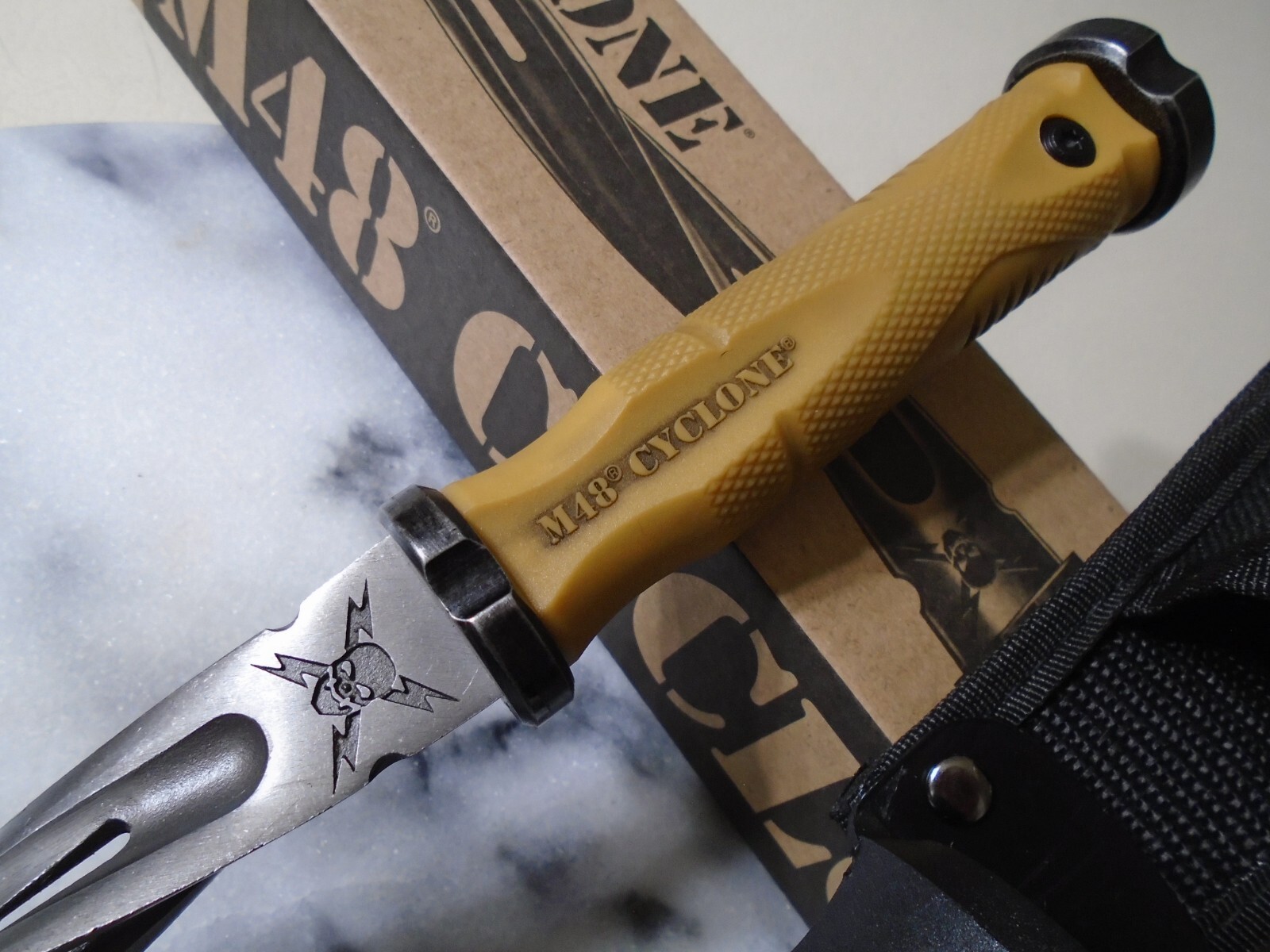 M48 Cyclone Battle Scarred Twister Tri Dagger Knife Spike UC3341 Tan ...