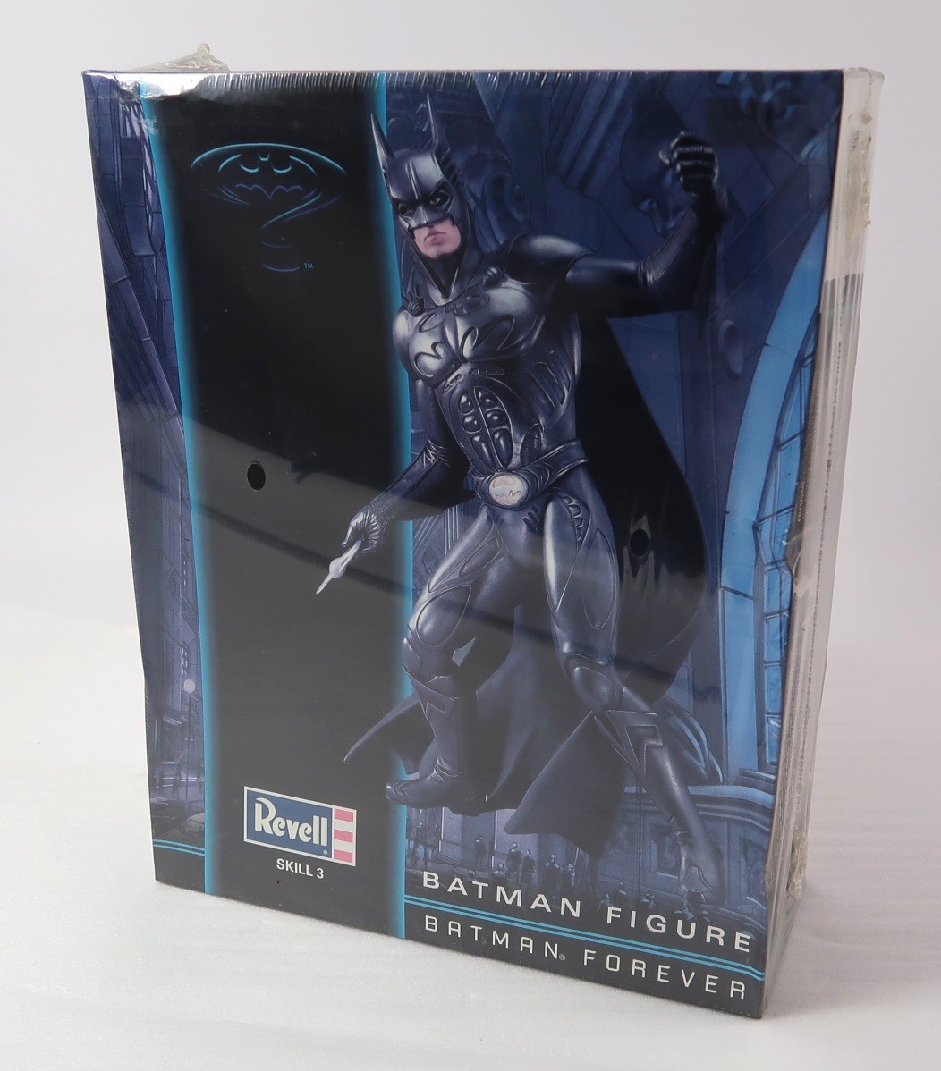 Batman Forever Model of Batman by Revell 1995 Vinyl SEALED Near MINT 1/ ...