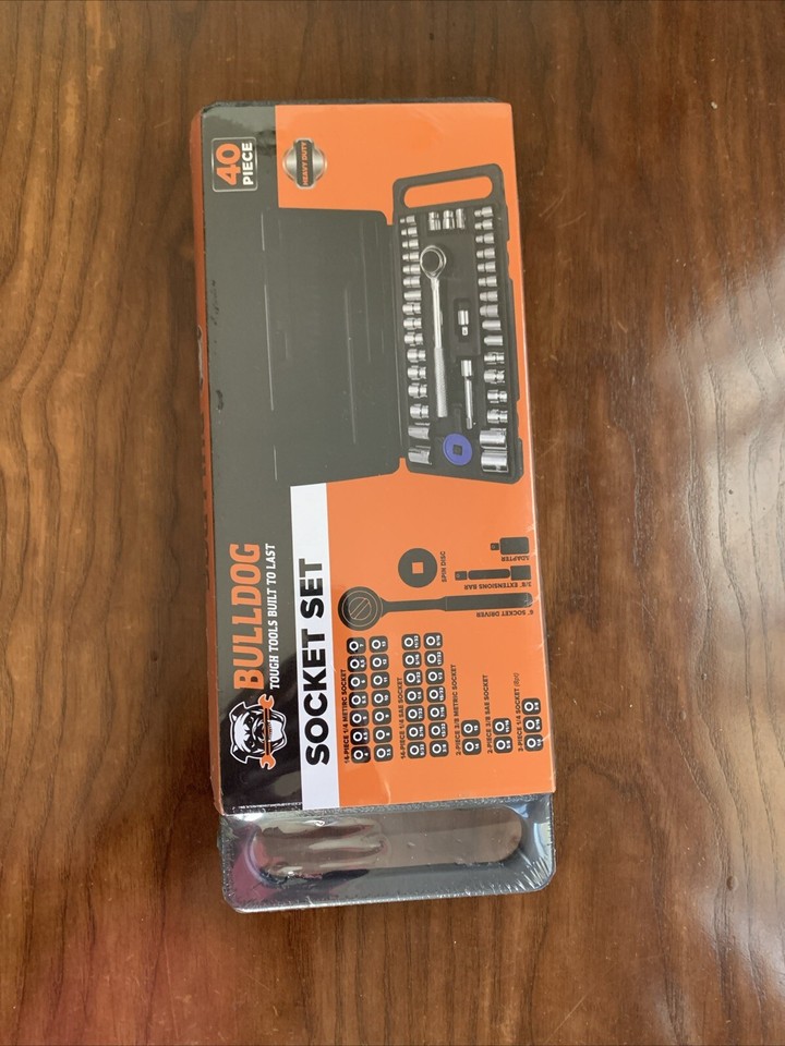 40-Piece Ratchet Wrench Socket Tool Set METRIC/SAE Drive with Case ...