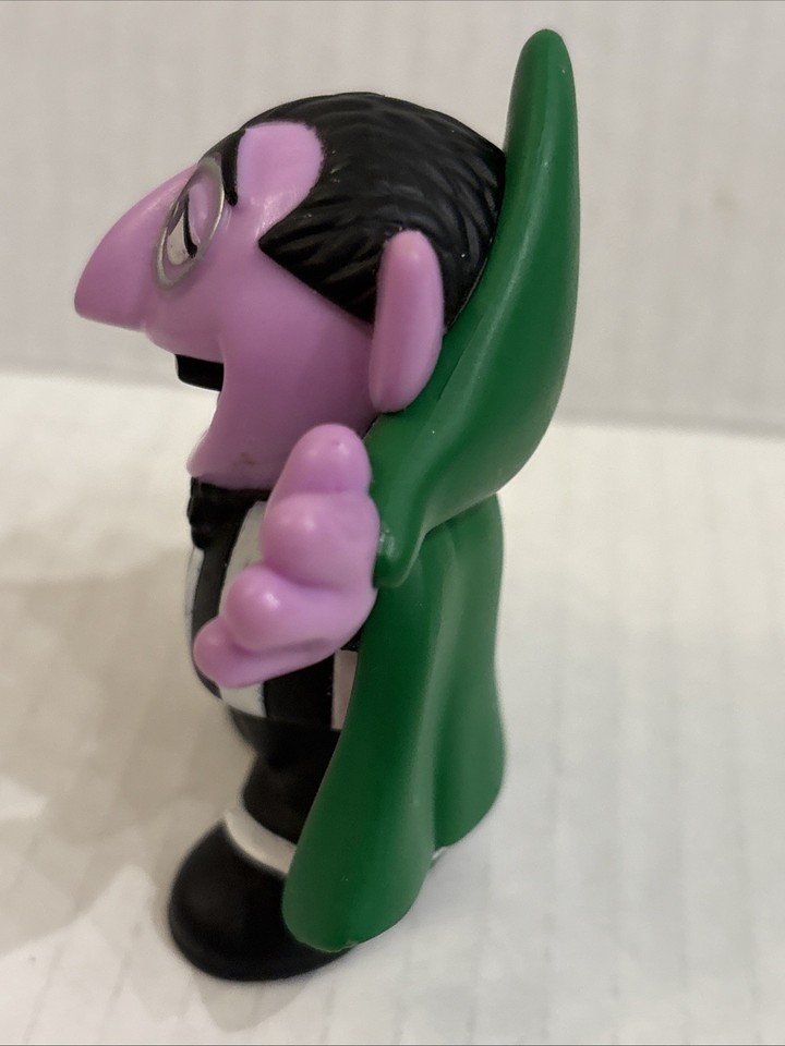 2011 Hasbro Sesame Street Workshop Vampire COUNT VON COUNT PVC Toy ...