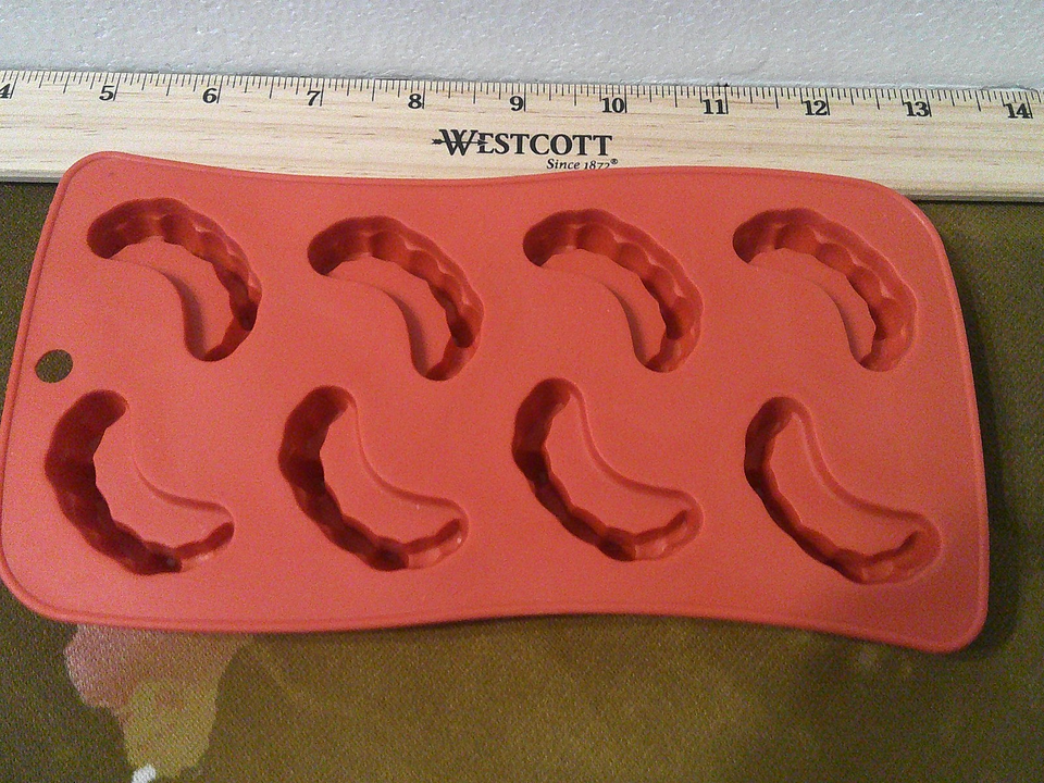 GOTHIC MOLDS, Skulls, Vampire Teeth, Snakes, Skeleton hand, Moon w/Cat ...