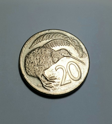 New Zealand NZ 1987 QEII & Kiwi Bird .20c Twenty Cent Year Type Coin ...