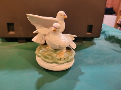 Two Porcelain Doves Maruho Japan, Wind-Up Spinning Music Box Plays ...