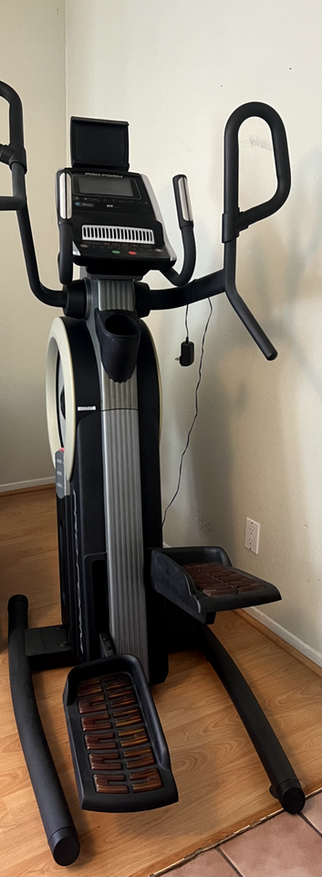 ProForm HIIT Trainer Elliptical Black/Grey Used in Great Condition PICK ...