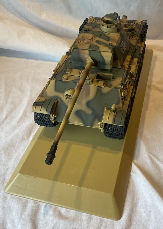 21st Century Ultimate Soldier WWII German Army PZ V PANTHER Tank #413 ...