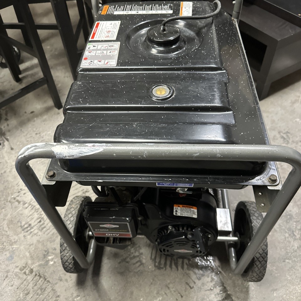Briggs & Stratton 5500 Watts 8250 Starting Watts Generator Local PU ...