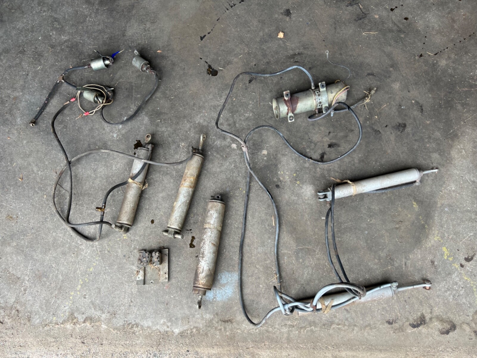 1965 Ford Thunderbird Complete Convertible Top Hydraulic System 65 ...