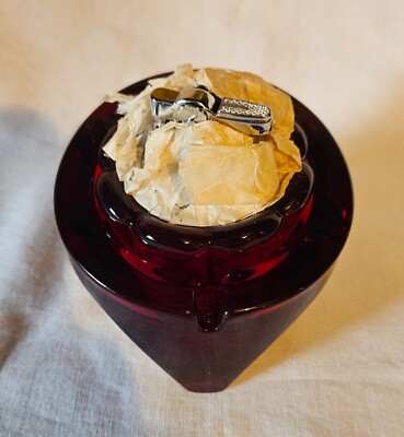 MINT Viking Glass Ribbed Ruby Red Lighter+ Curved Diamond Ashtray Combo ...