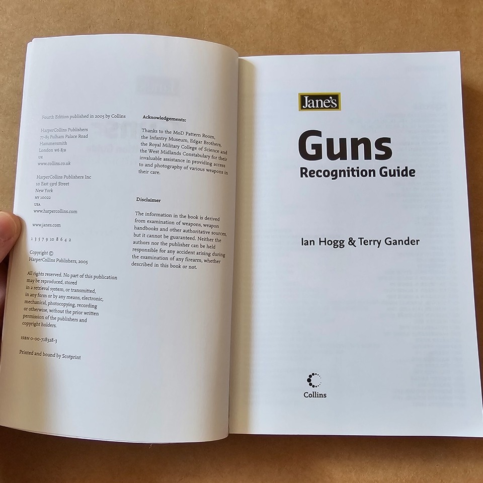 Jane’s Guns (Ian Hogg 2005) & Tanks (Christopher F. Foss 2002 ...