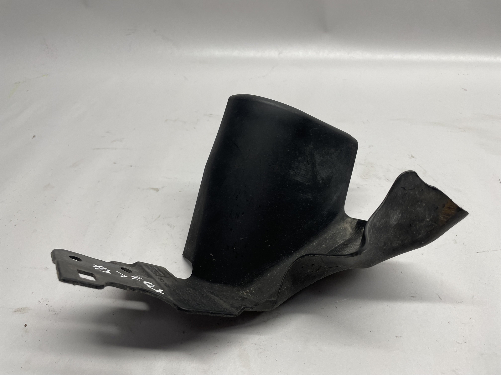 2016 BMW 3 F30 F80 M3 Shock Absorber Dust Mud Protection Shield Cover ...