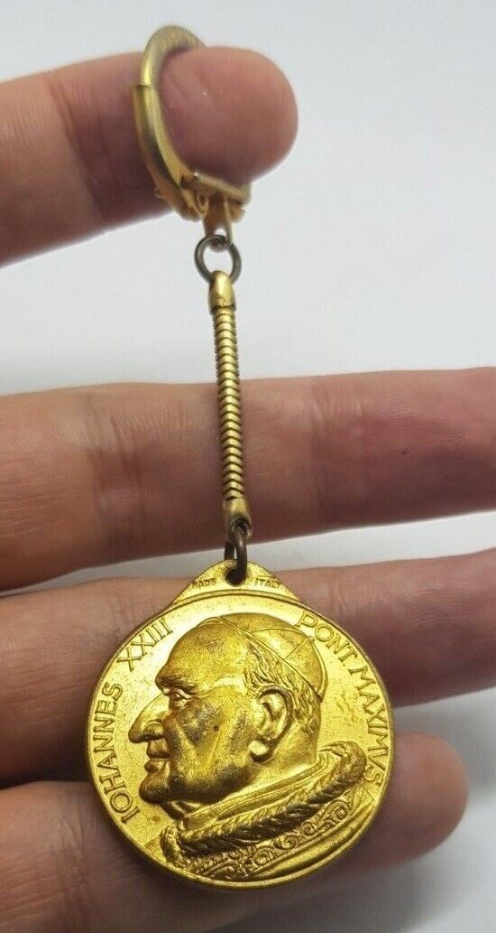 KEYCHAIN metal key ring Iohannes XXIII Pont. Maximus Milan the ...