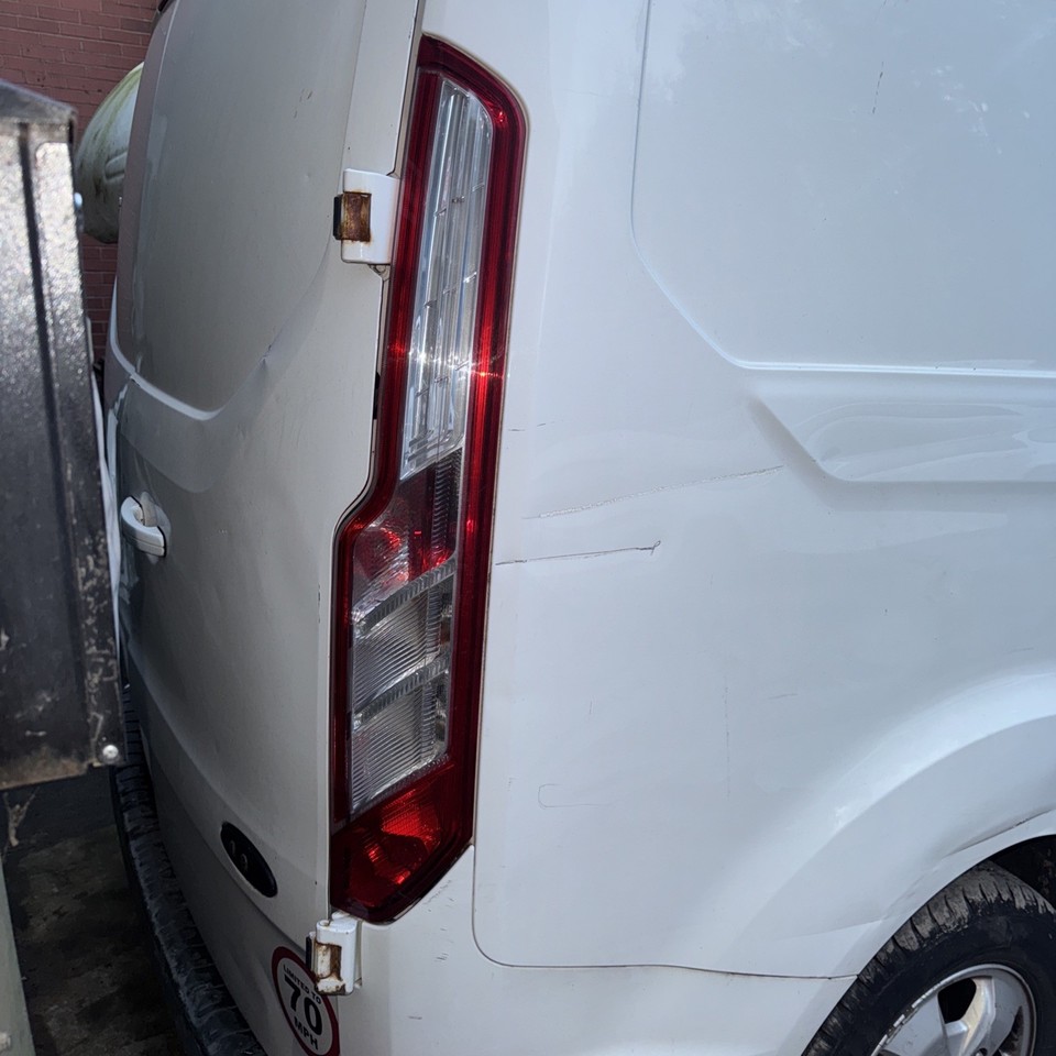 BREAKING 2016 FORD TRANSIT CUSTOM LIMITED IN WHITE CYFF 2.2 DIESEL ...
