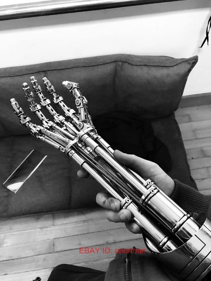 Instant Toys Terminator 2 T800 Endoskeleton Arm 1/1 LED Metal Model In ...