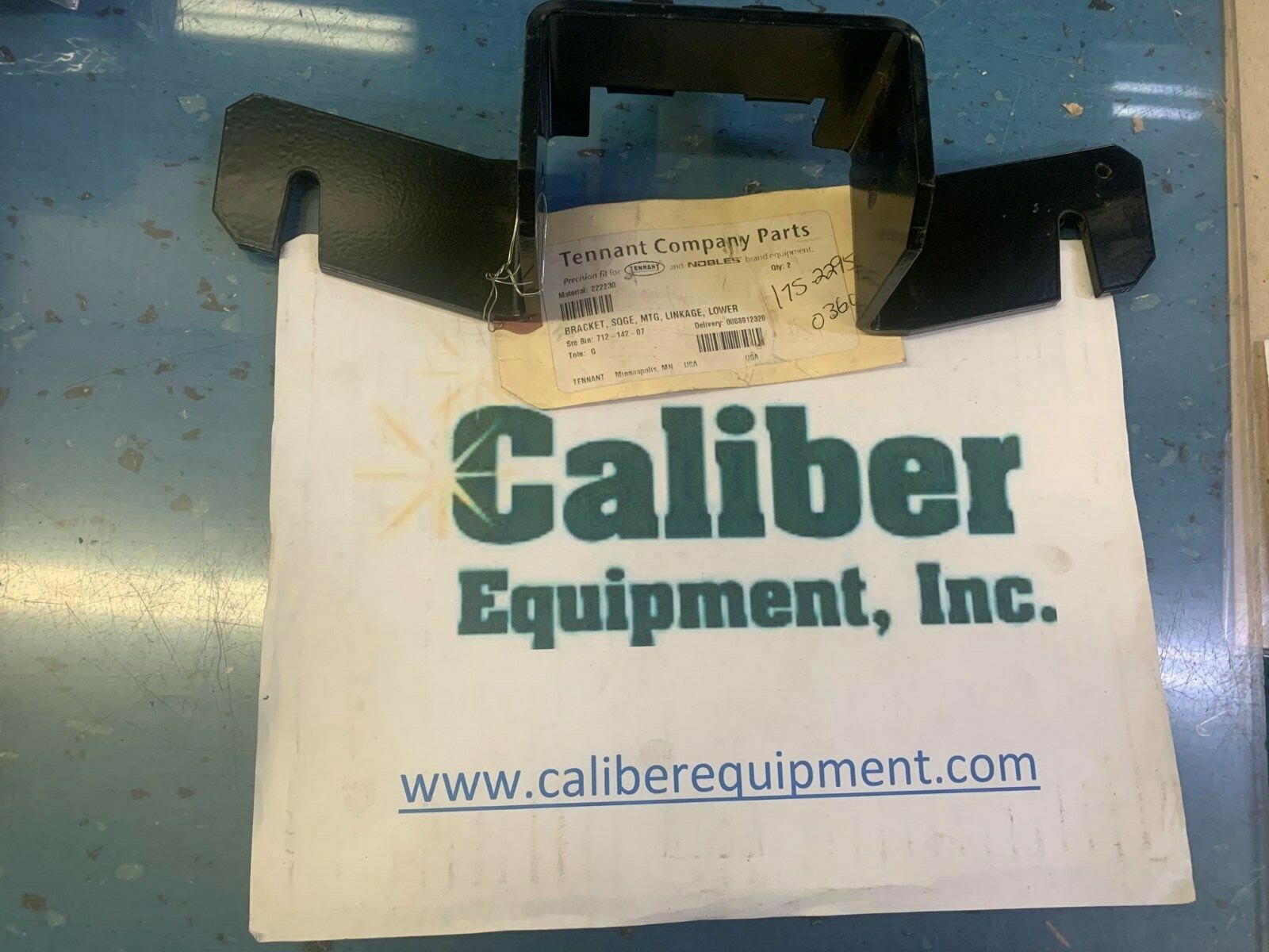 Tennant Squeegee Bracket P/N 222230 | eBay