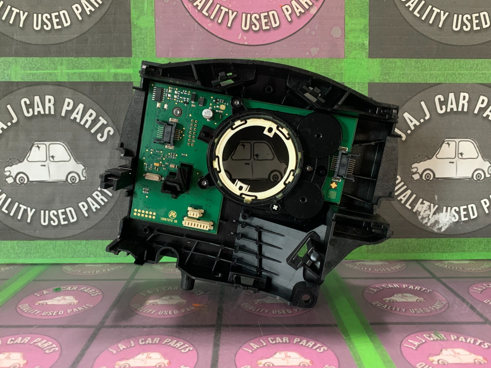 2014 FORD FOCUS STEERING COLUMN SWITCH BRACKET OEM | eBay