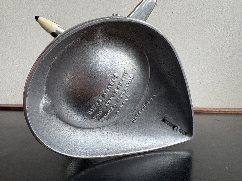 Vintage Riffe Models TWA Super G Constellation Desk Model Airplane ...