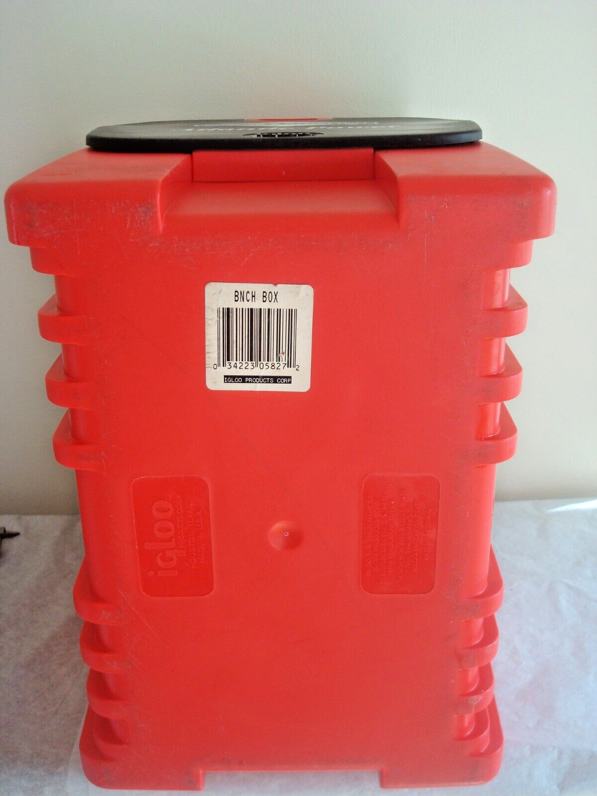 IGLOO Lockable Plastic Toolbox w/2 Removable Trays, 15w x 11d x 15h ...