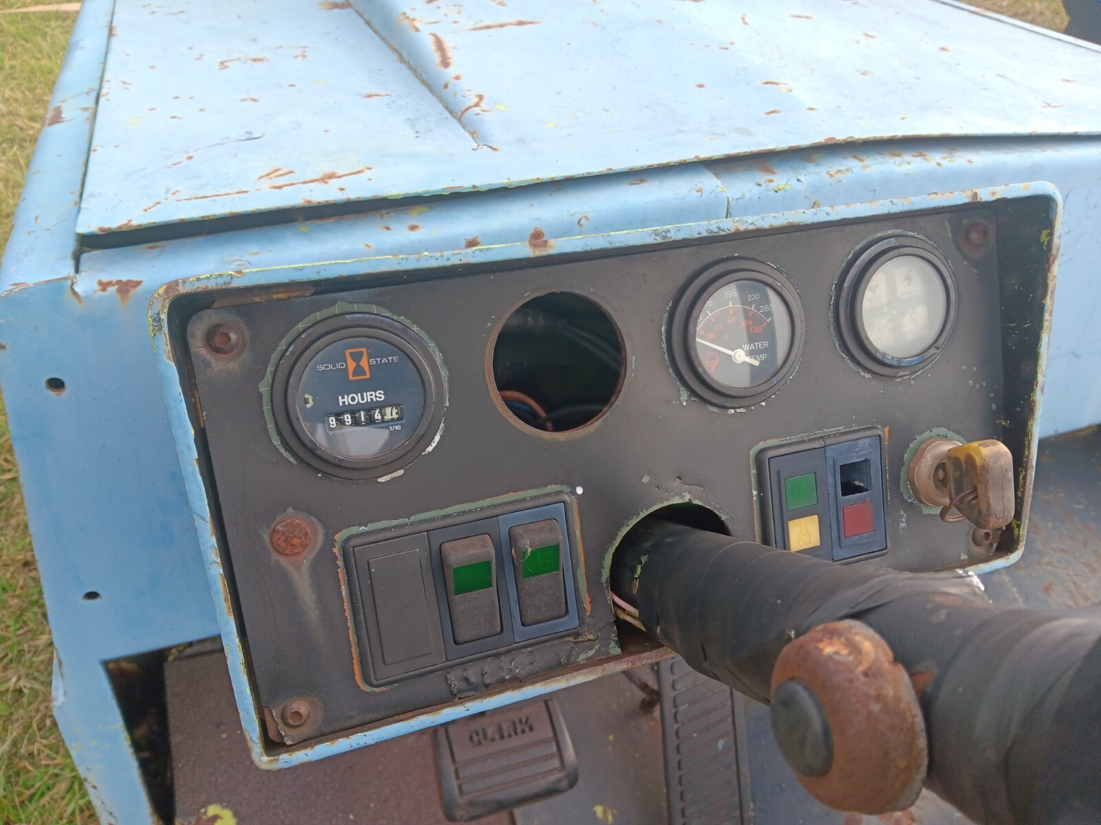 Clark Aircraft Towing Tug Model GT50 Engine Runs On Propane | eBay