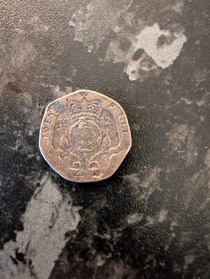 20p 1982 Error Coin VERY RARE. | eBay UK