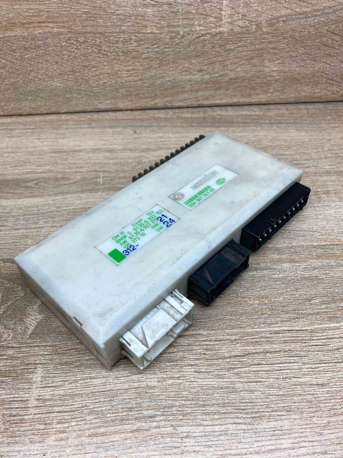 6922152 6922273 Hella BMW E38 E39 Series Body Control Module Junction ...