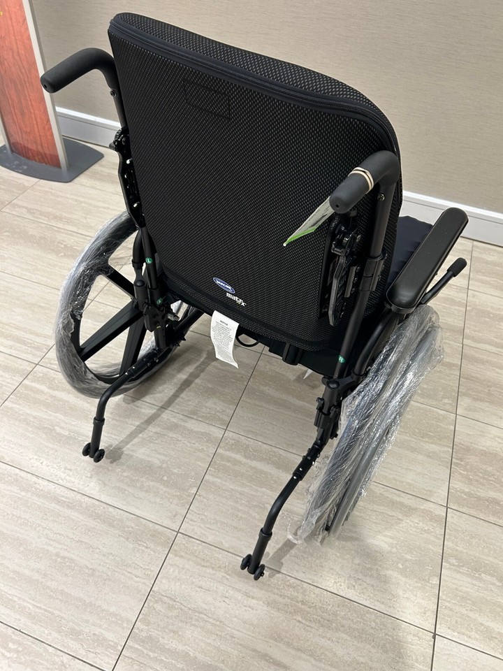 Brand New Premium WheelChair - Black Quickie QX 20 x20 Hemi Frame ...