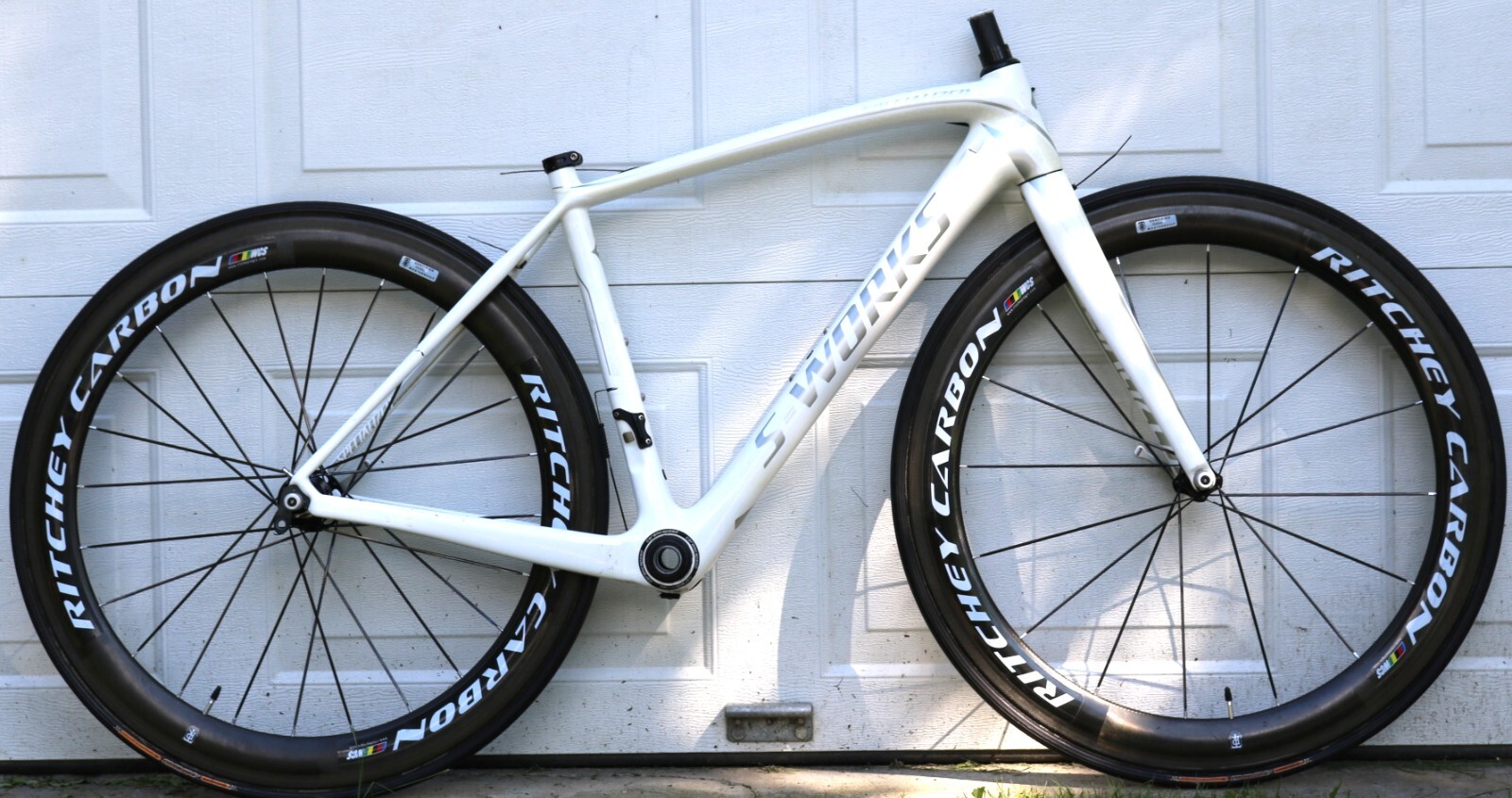 CRACKED Specialized S-Works Amira Carbon Frameset & CeramicSpeed BB 50 ...